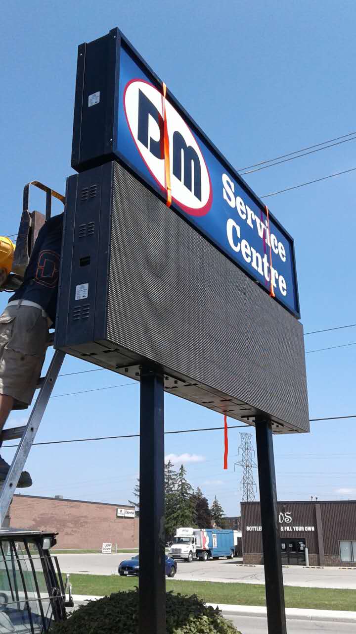 New P10 double faced LED billboard installation in Canada | Uninak