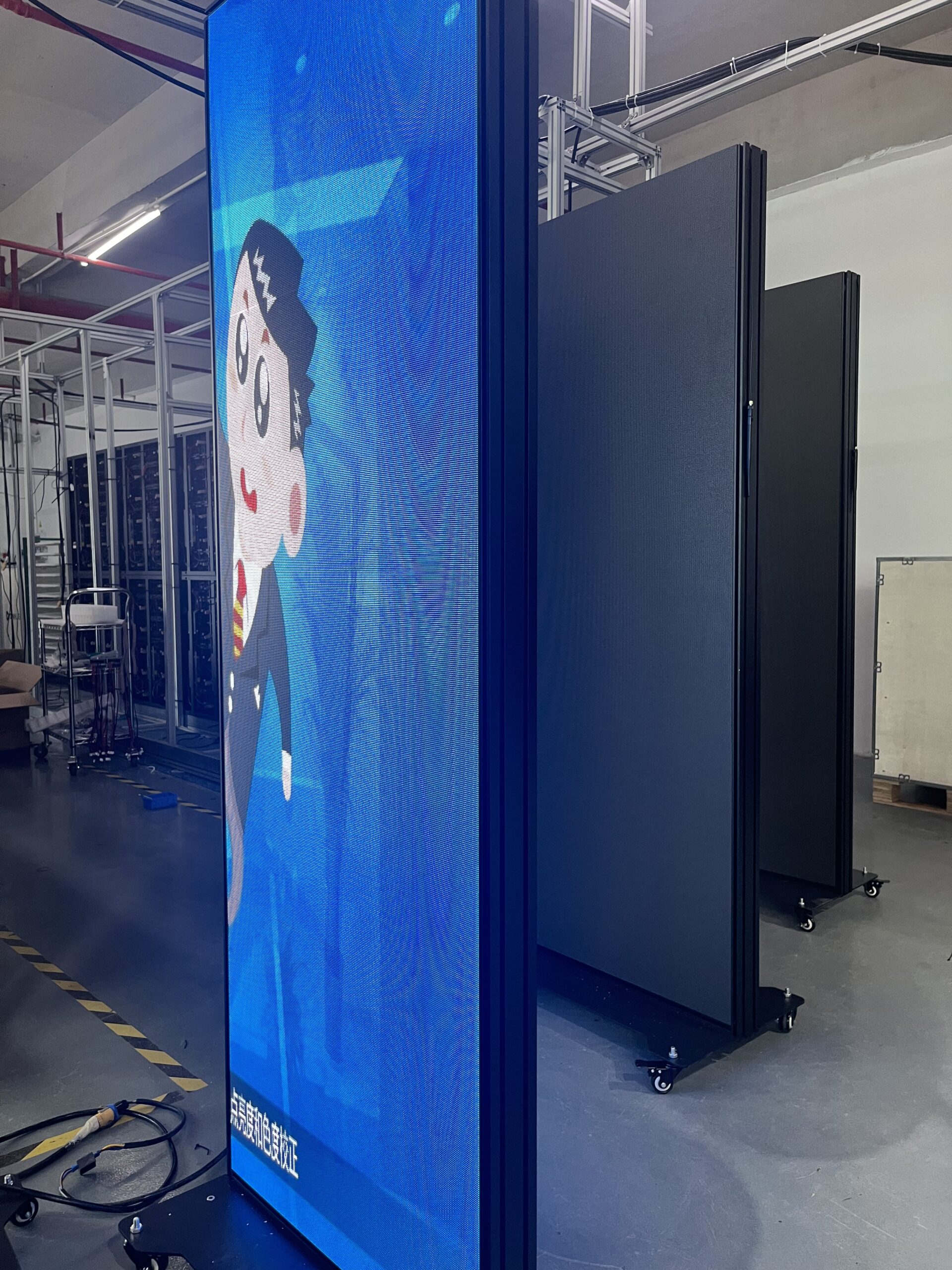 Double sided advertising machine LED video display | Uninak
